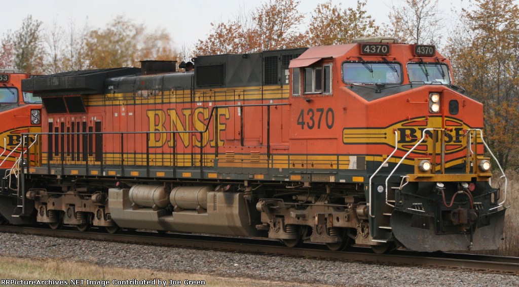 BNSF 4370